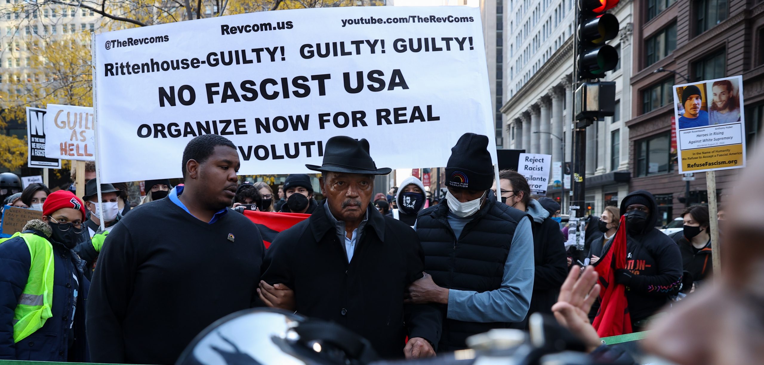Freispruch für Schützen, der auf BLM-Demo schoss: Die rechtsextreme ...