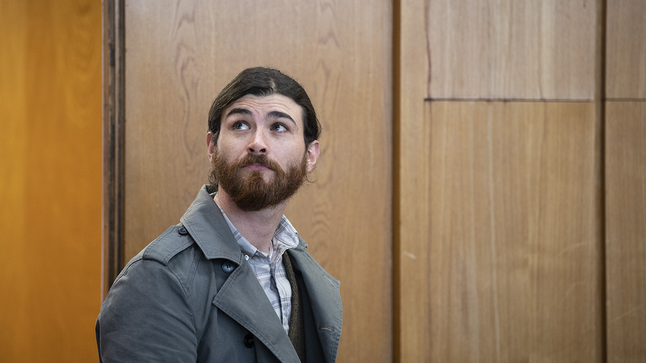 Franco A. vor Gericht: Über die Selbstinszenierung eines mutmaßlichen ...