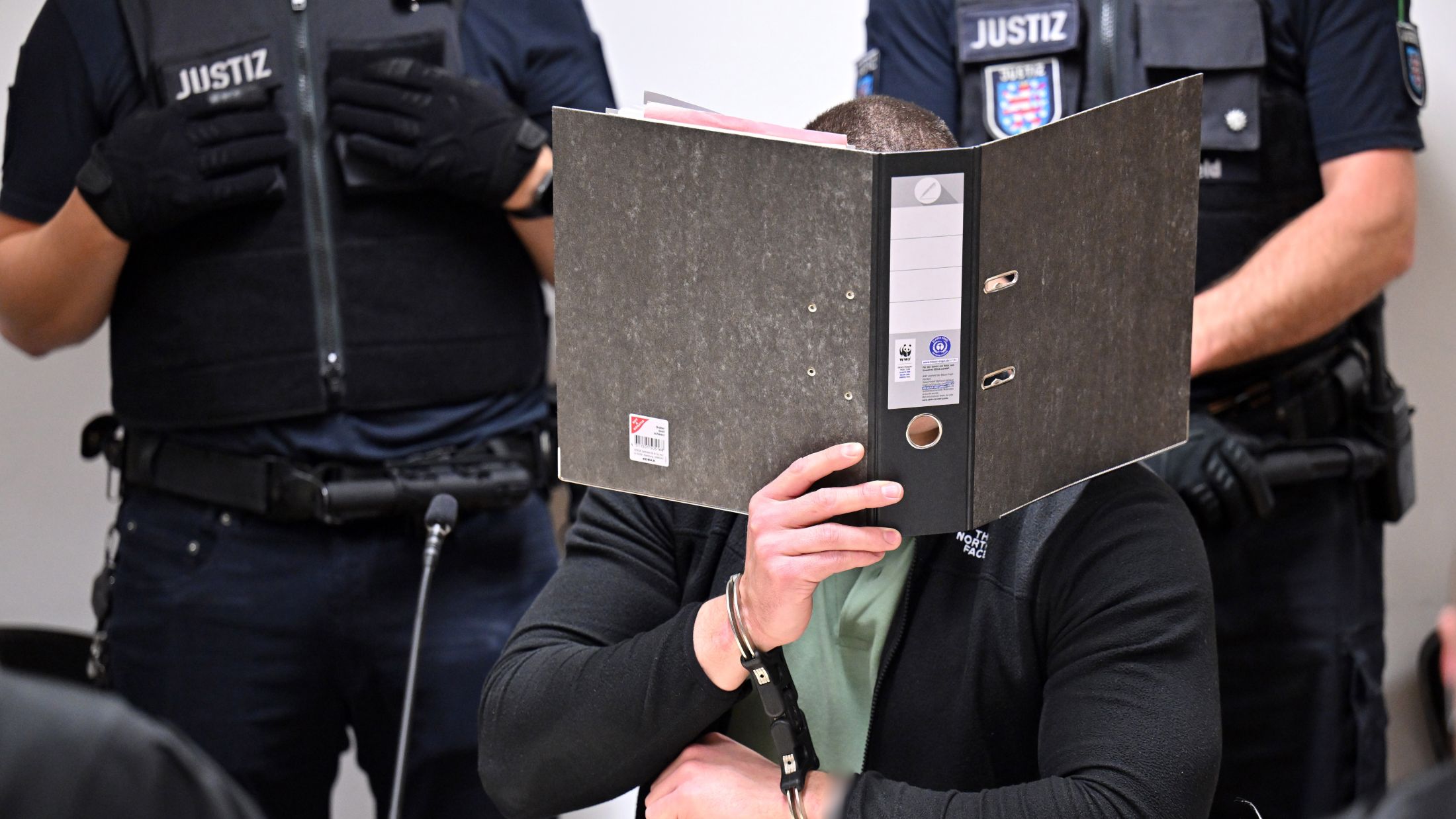 Neonazis vor Gericht: Zweiter Prozess gegen Knockout 51 beginnt